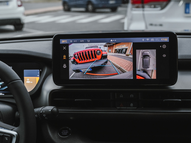 Nuova Jeep® Avenger Benzina - Dettagli | Jeep®